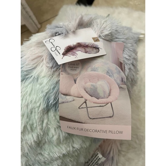 Jessica Simpson | Dining | Jessica Simpson Faux Fur Decorative Throw ...